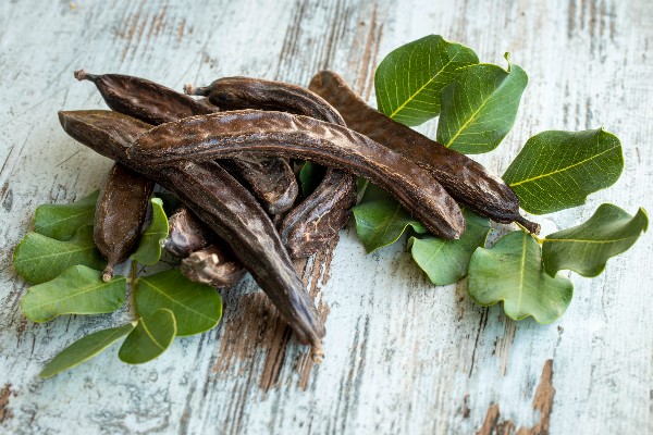 Quels sont les bienfaits de la caroube ? - Healthie Hour
